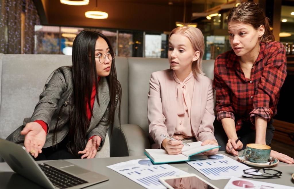 Formation Assistant(e) commercial(e) — ifocop